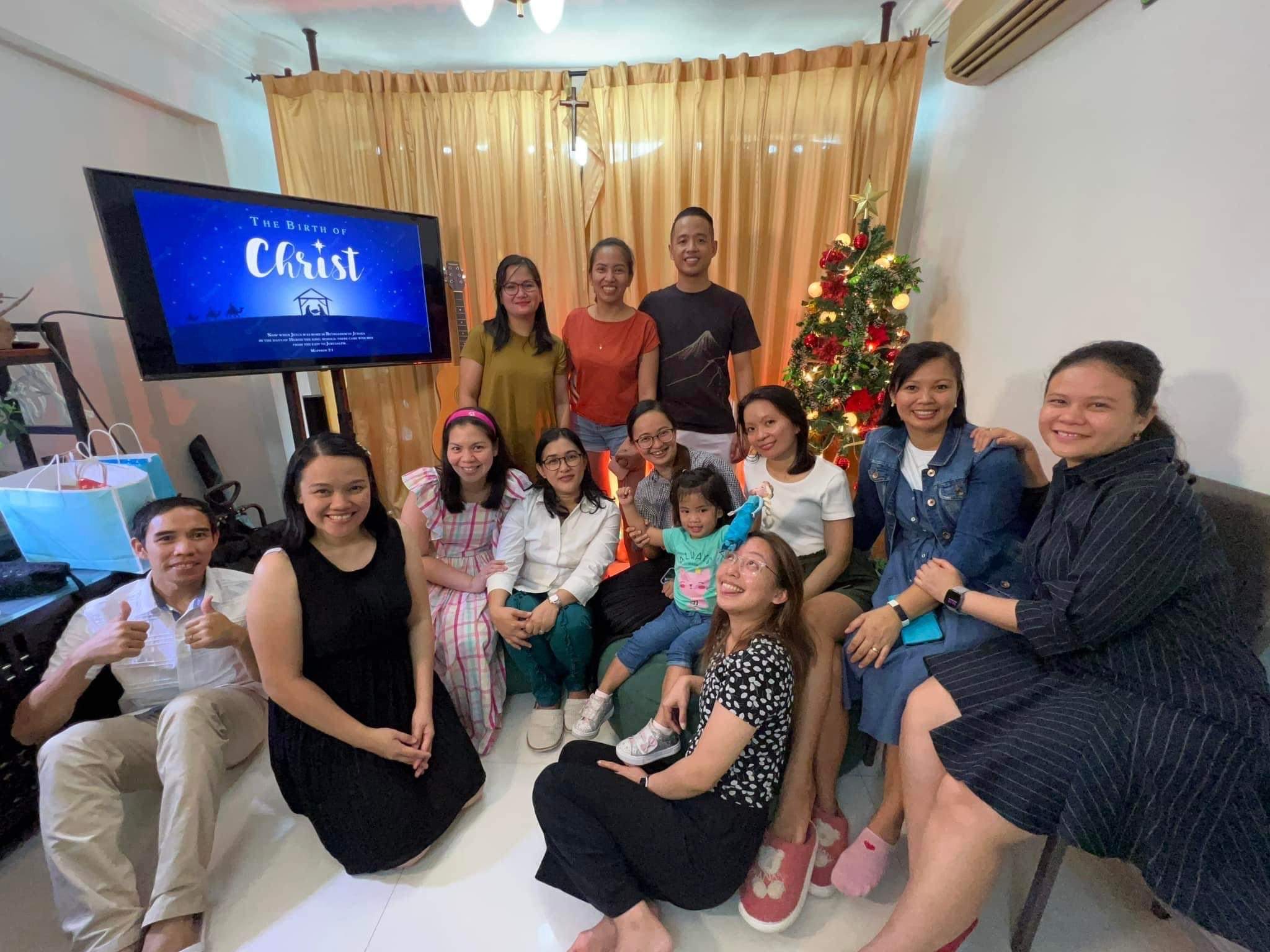 Young-Filipino-Professionals-in-Singapore_2023(3) - Alliance World ...
